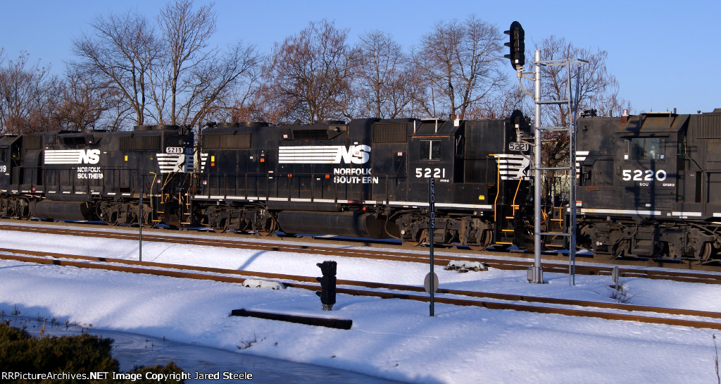 NS 5221